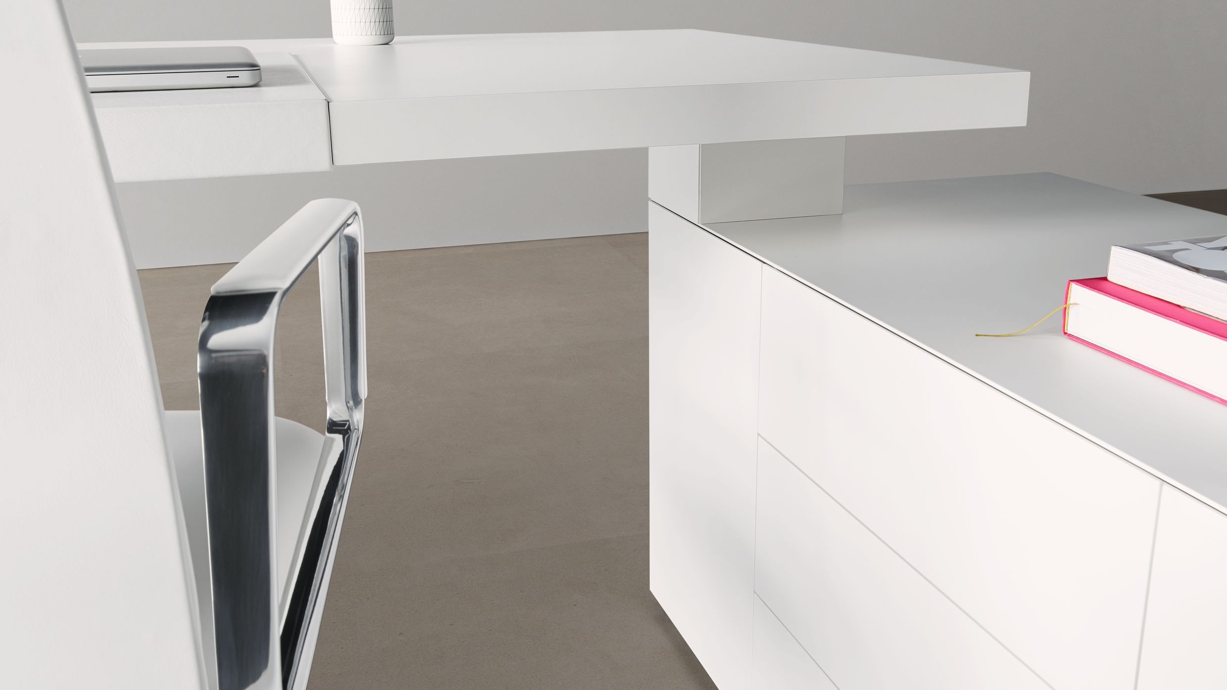 Headoffice Mono Desk | Walter Knoll